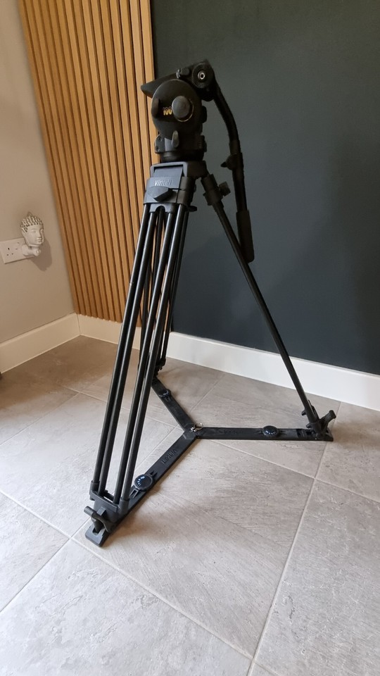 Vinten Vision 100 Fluid Head With Single Stage Base Level Spreader ...