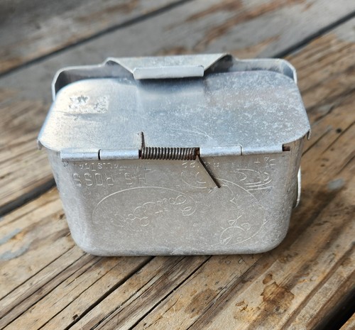 Vintage Aluminum H.S. ROSS TWIN FALLS IDA. BAIT BAFFLER w/Belt Holder ...