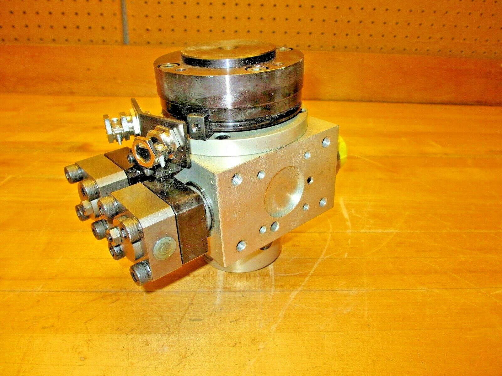 Fibro GmbH 52.55.3.0090 Hydraulic Rotary Module 71918 00292 Robot ...