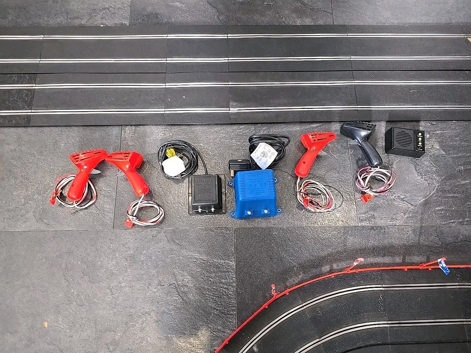 Scalextric Classic Track Scalextric Classic Track Layout 4 Lane Racing ...