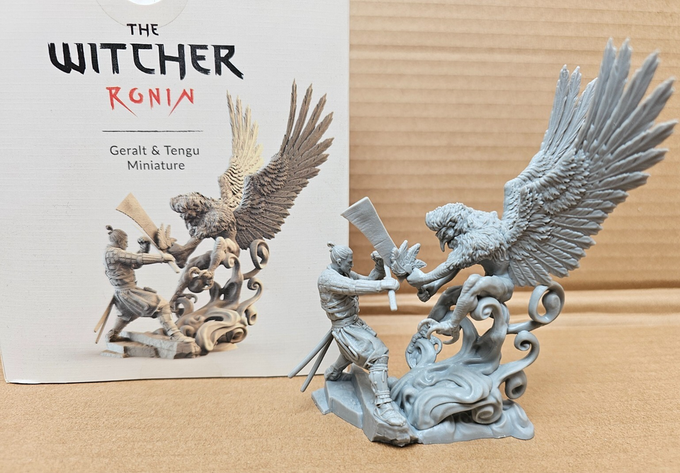The Witcher Ronin Geralt and Tengu Miniature Limited Edition Witcher ...