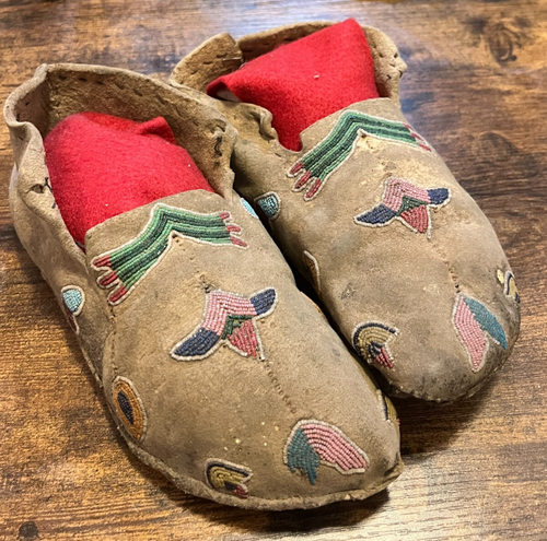 Native American Crow Beaded Moccasins worn in, late 1800s–1920 – Plains ...
