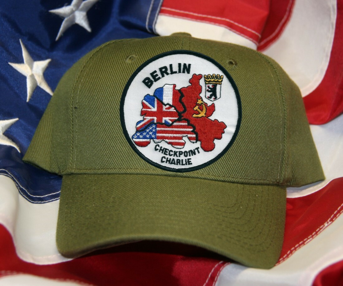 BERLIN CHECKPOINT CHARLIE HAT PATCH CAP US ARMY VETERAN PIN UP COLD WAR ...