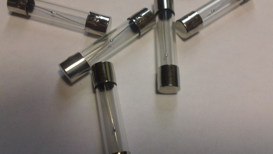 10 pack - FUSE 6A slow blow 6 amp - glass fuse 6x30mm - 250v Universal ...