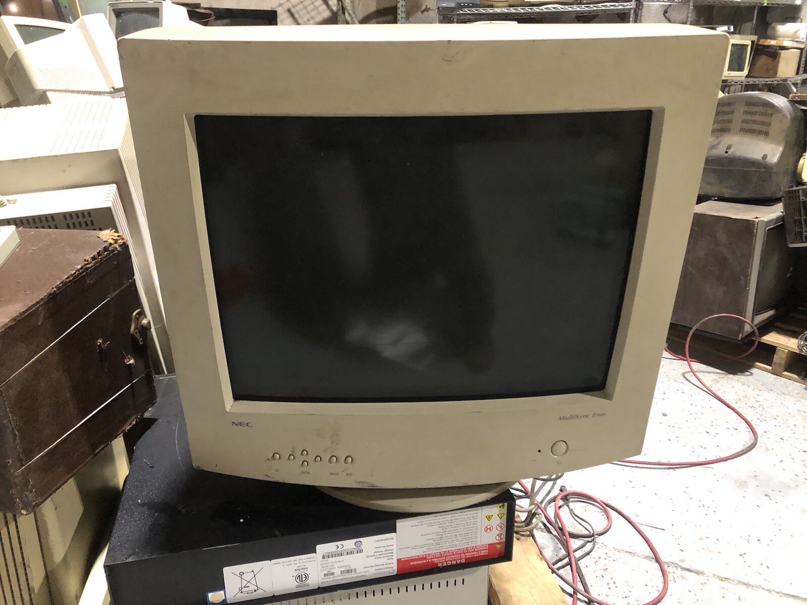 VINTAGE NEC MULTISYNC E1100 CRT MONITOR JC-2144UMA | eBay