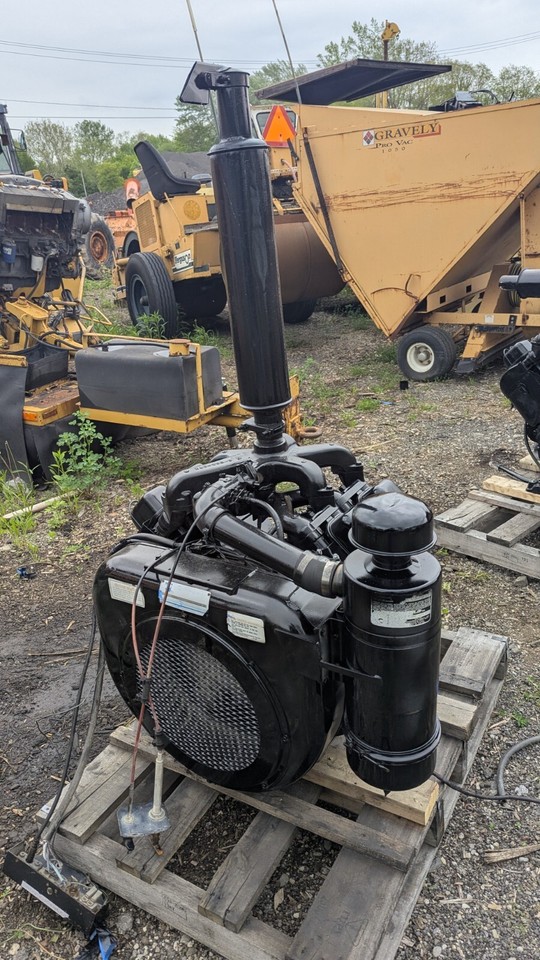 Wisconsin V465D Engine Stump Grinder Chipper Industrial 690 hours | eBay