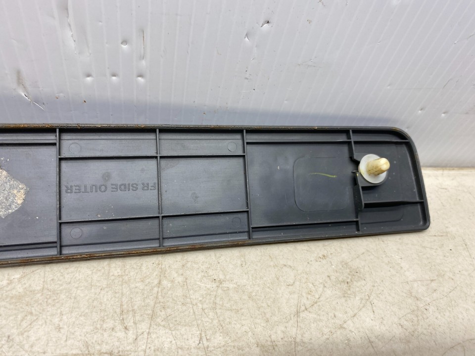 2003-2005 HONDA PILOT LEFT FRONT DOOR OUTER SILL SCUFF PLATE TRIM COVER ...