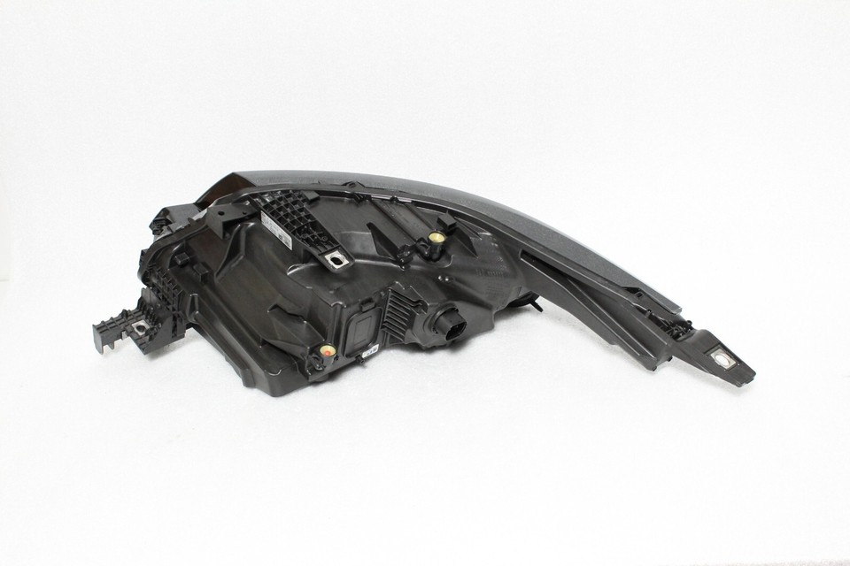 Nice 2023 -2025 Land Rover Range Rover HSE Right RH Side Pixel LED ...