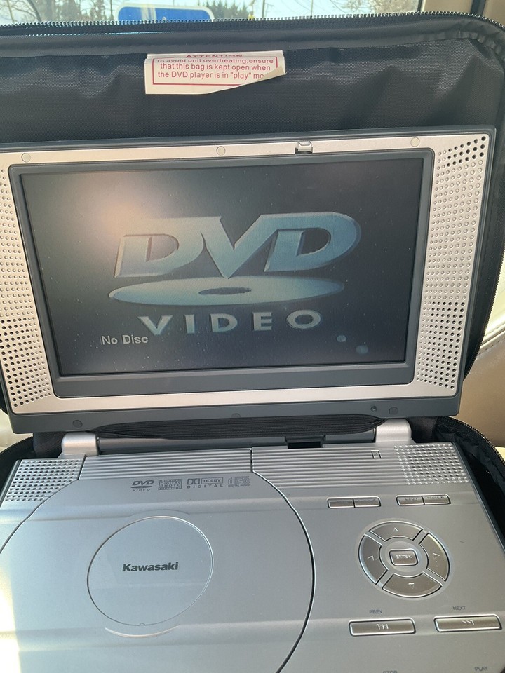 Kawasaki PVS1080 Portable DVD Player w/ Travel Case/Car Power Supply ...
