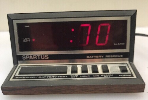 Spartus Electronic Digital Alarm Clock Apollo Model 1140 WoodGrain ...