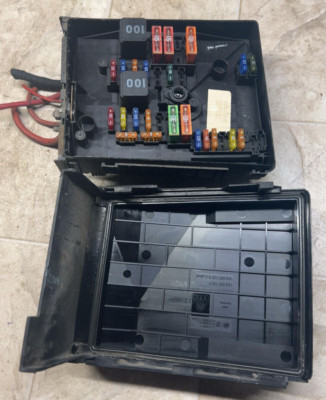 12-20 VW PASSAT 10-14 JETTA 12-14 JETTA GLI Engine Fuse Relay Box ...