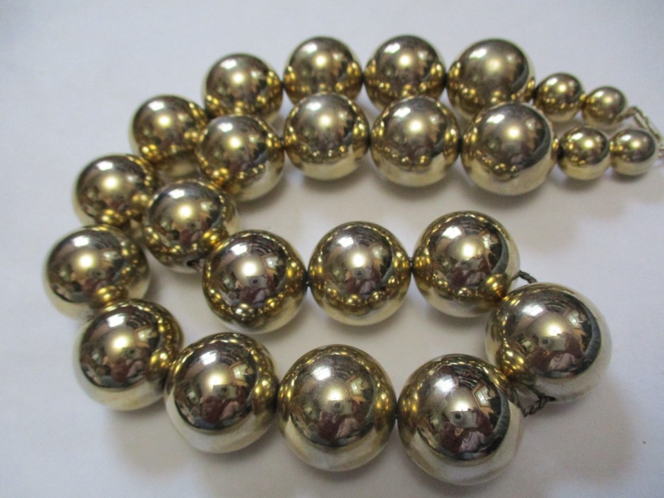 Vintage 18 Inch Long 3/4 inch Round Gold Lucite Beaded Necklace On ...