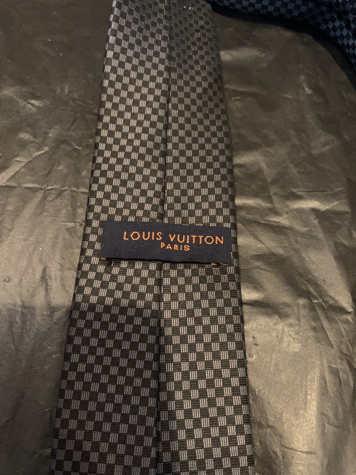 Louis Vuitton Satin Checkerboard Damier Tie Pattern - 100% Silk - Black ...