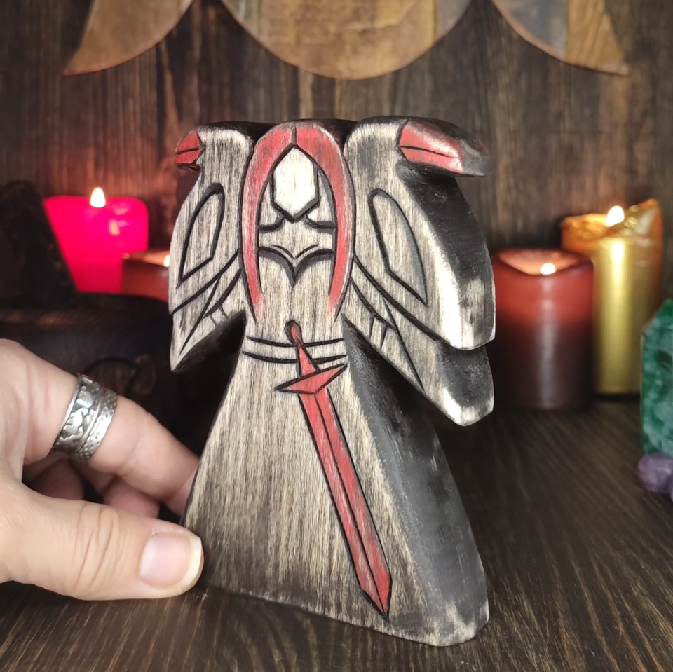 Morrigan statue Morrigu War goddess statue Raven Crow Celtic Irish ...