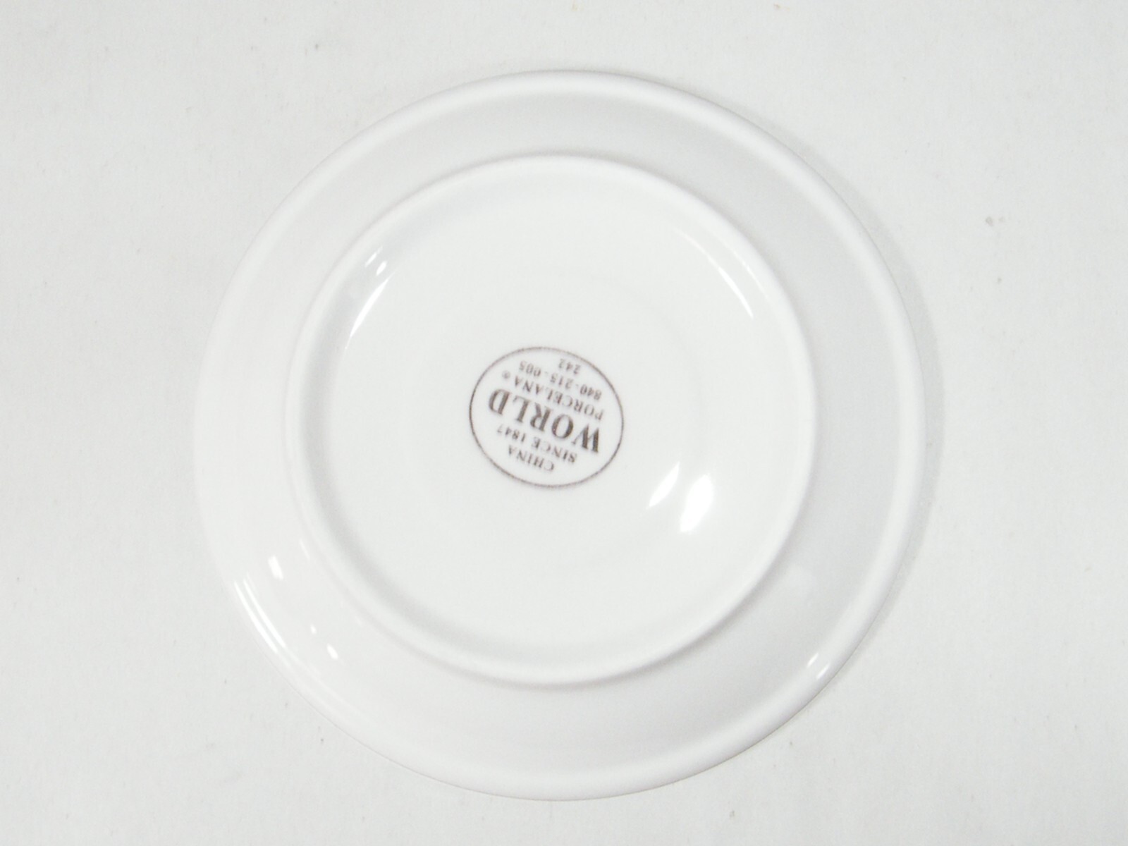 WORLD TABLEWARE LIBBEY #840-215-005, 5.5" DOUBLE WELL SAUCERS (34) PACK ...