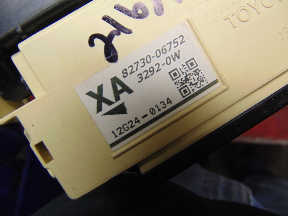 14 13 12 Toyota Camry oem body control module 89221-06170 82730-06752 ...