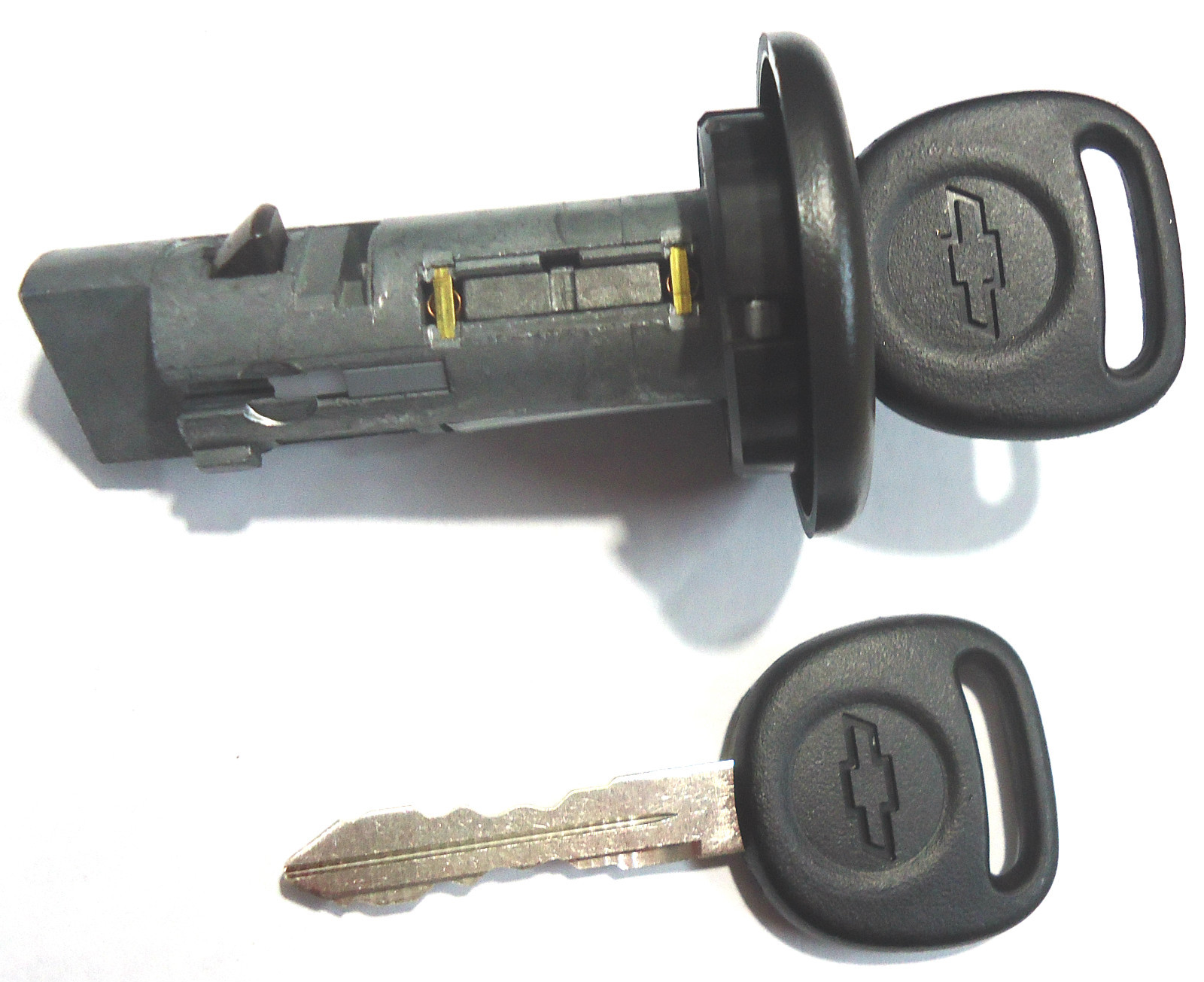 NEW Chevy GM OEM Ignition Key Switch Lock Cylinder - W/ 2 OEM Bowtie ...
