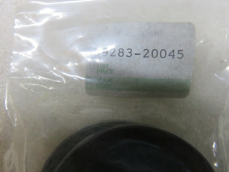 R44 Genuine Suzuki Marine 09283-20045 Crankshaft Oil Seal New Factory ...