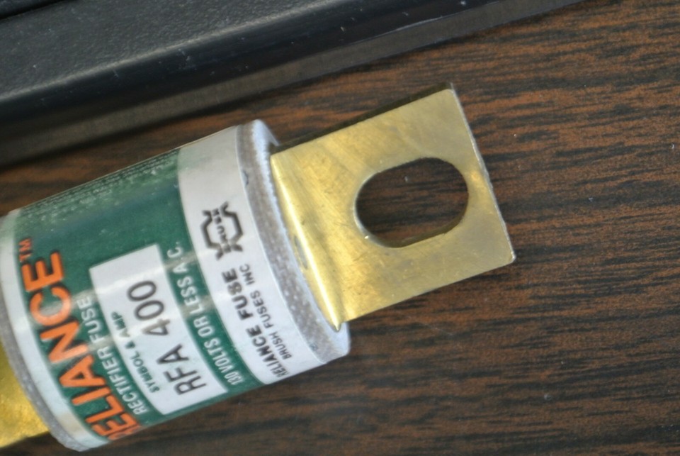 BOX of 10 / RELIANCE / BRUSH RFA400 RECTIFIER FUSES / 130V / 400A | eBay