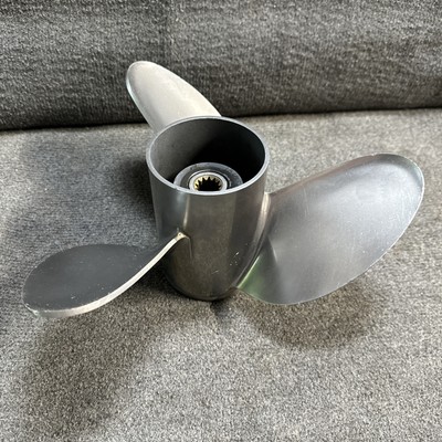 13.5 x 18 P Stainless Raker Prop for 40-140 Hp Evinrude Johnson 394758 ...