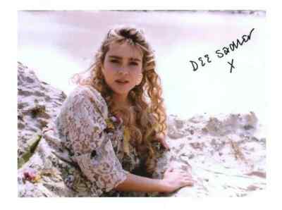 Doctor Who Autograph: DEE SADLER (Greatest Show in the Galaxy) Signed ...