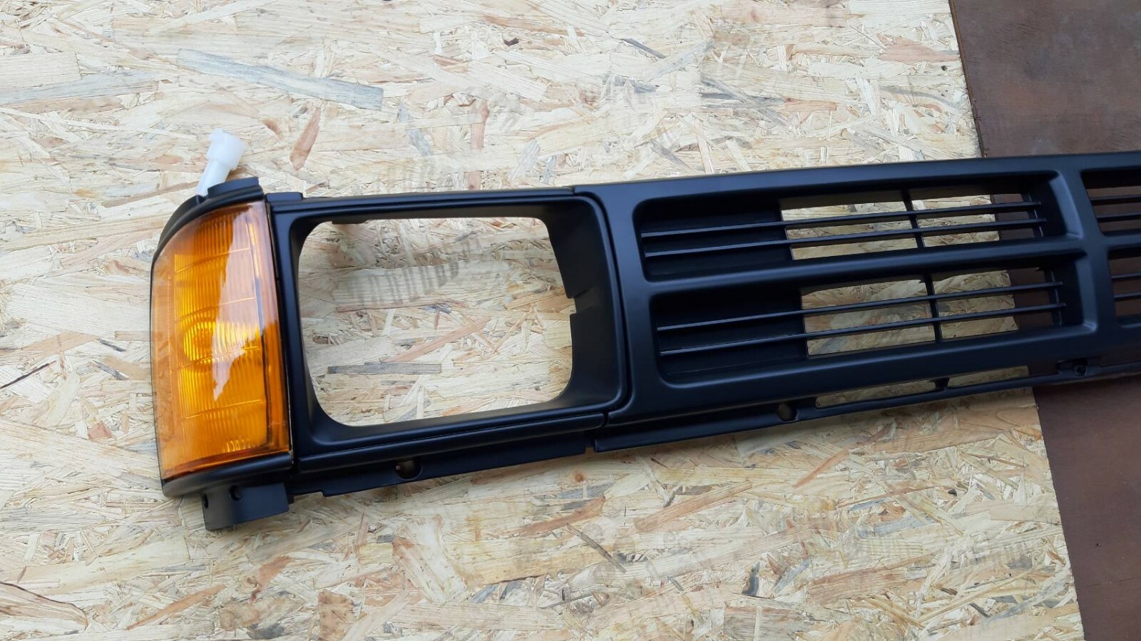 1987-1988 Toyota Pickup 4Runner RN65 4WD Matt Flat Black Grille ...
