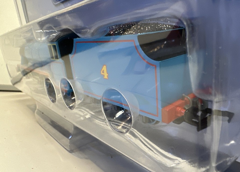 Bachmann HO Scale Thomas & Friends Gordon Engine & Tender W/ Moving ...