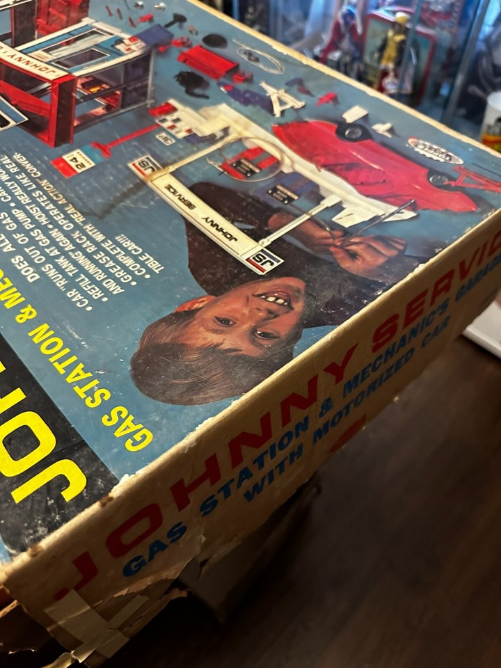 TOPPER JOHNNY SERVICE GAS STATION WITH CAR C. 1960s with Box | eBay