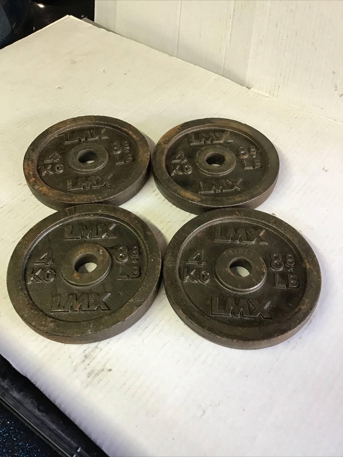 Lot of 4 LMX 8.8lb / 4KG Weight Plates 1” Standard Cast Iron 16KG Total ...