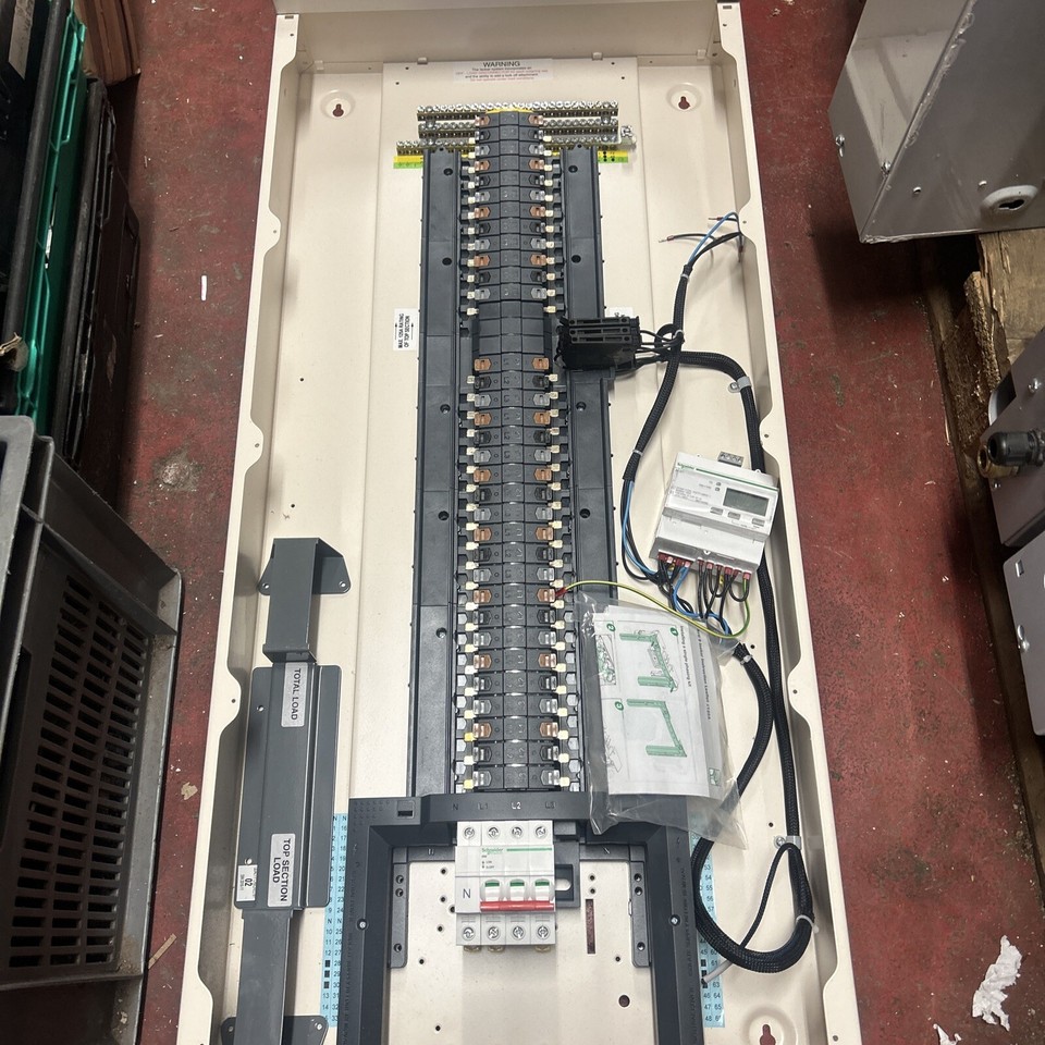 Schneider Acti9 3 Phase Distribution Board Main Switch Split Meter ...