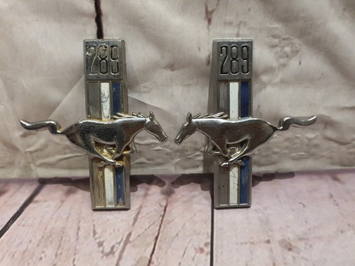ORIGINAL PAIR 1967-68 Ford Mustang 289 Fender Emblems LH & RH C7ZB ...