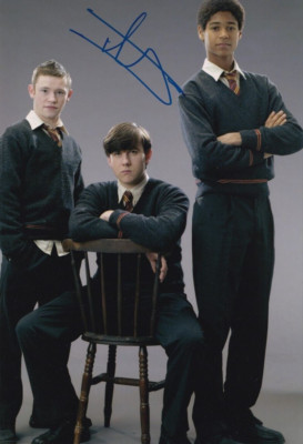 MATTHEW LEWIS signed Autogramm 20x30cm HARRY POTTER in Person autograph ...