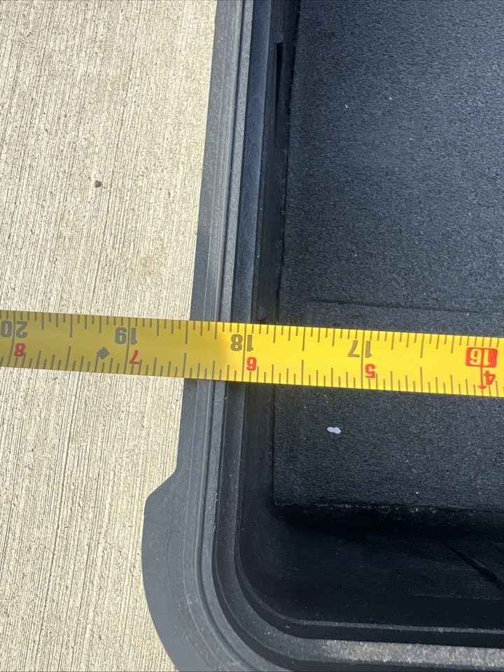 Pelican Protector Case (similar To 1520, No Foam) 18x12.75x6 Interior ...