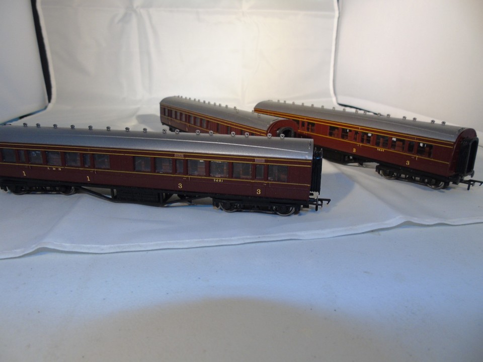 Three Bachmann OO gauge LMS two corridor composite coaches and one ...