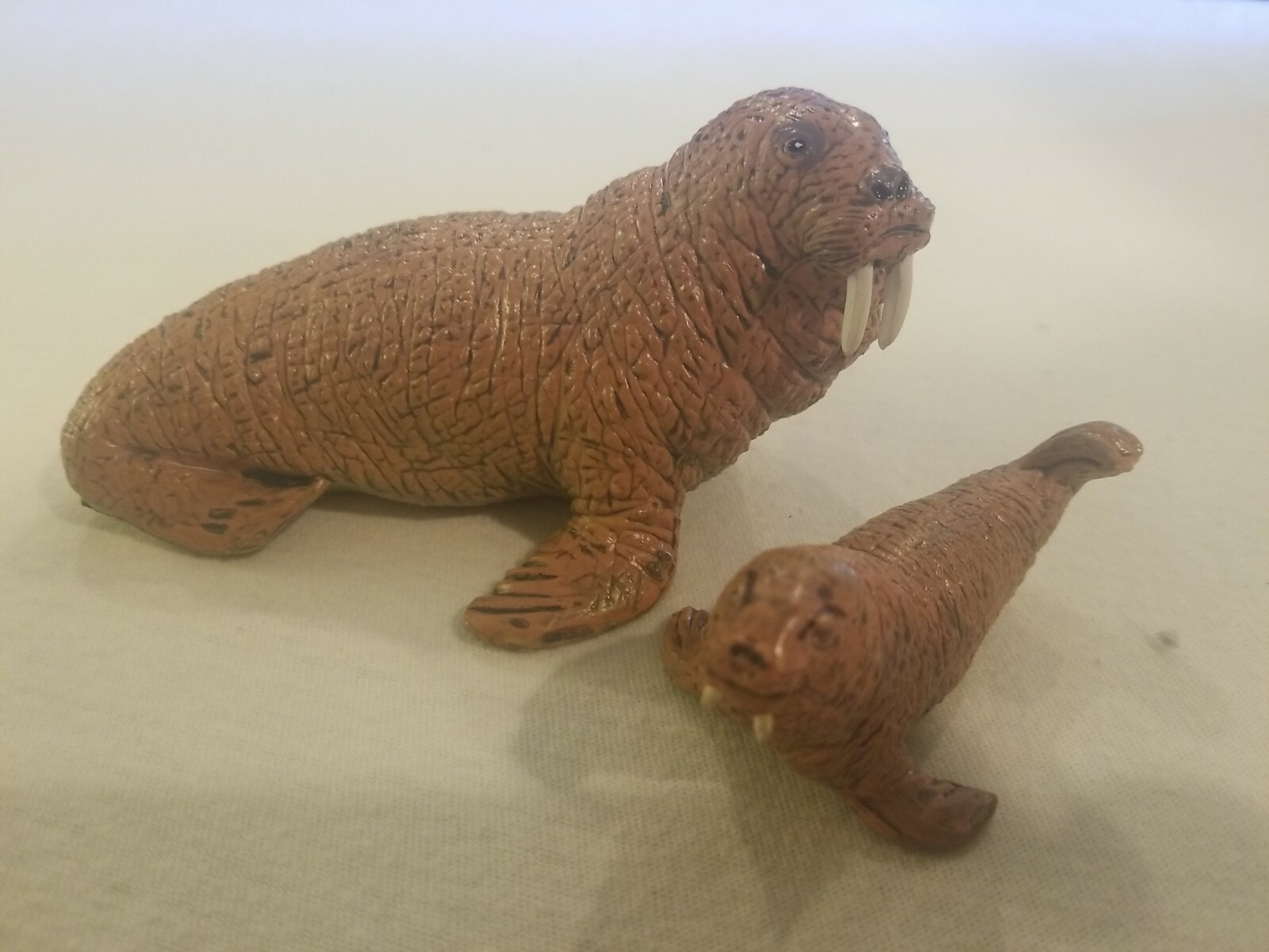 Walrus 5" & 3" VTG AAA Brand Plastic Figure Retired Solid Figurine ...