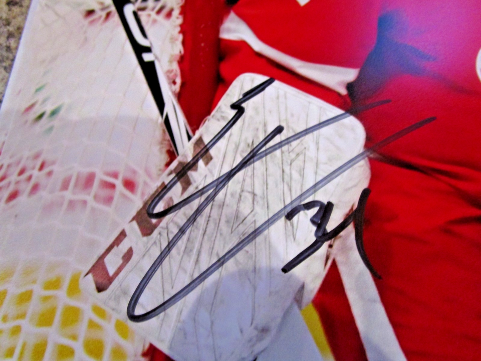 ERIC COMRIE SIGNED 8x10 MATTE PHOTO DETROIT RED WINGS (A) | eBay