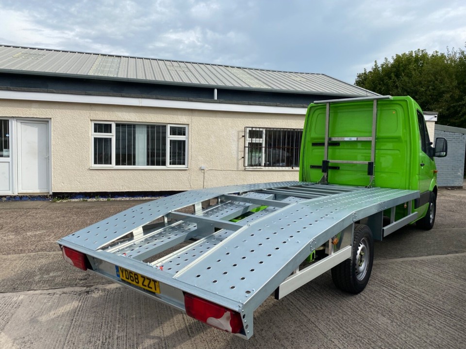 BEAVERTAIL / RECOVERY TRUCK BODY / CAR TRANSPORTER / TRANSIT/SPRINTER ...