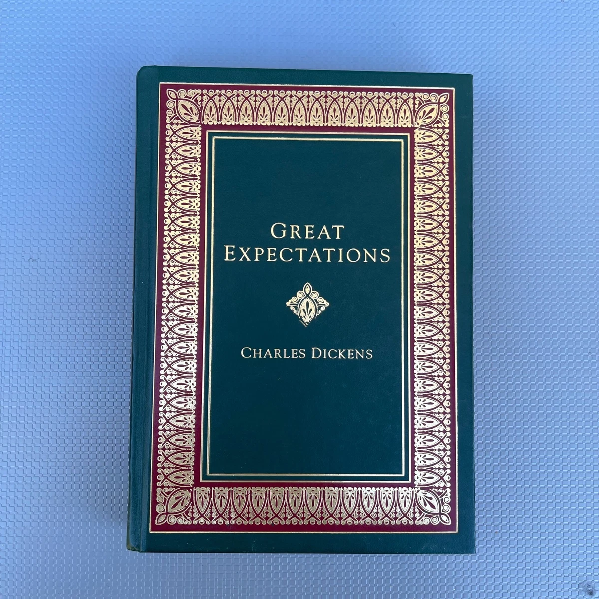 Great Expectations By Charles Dickens Cover