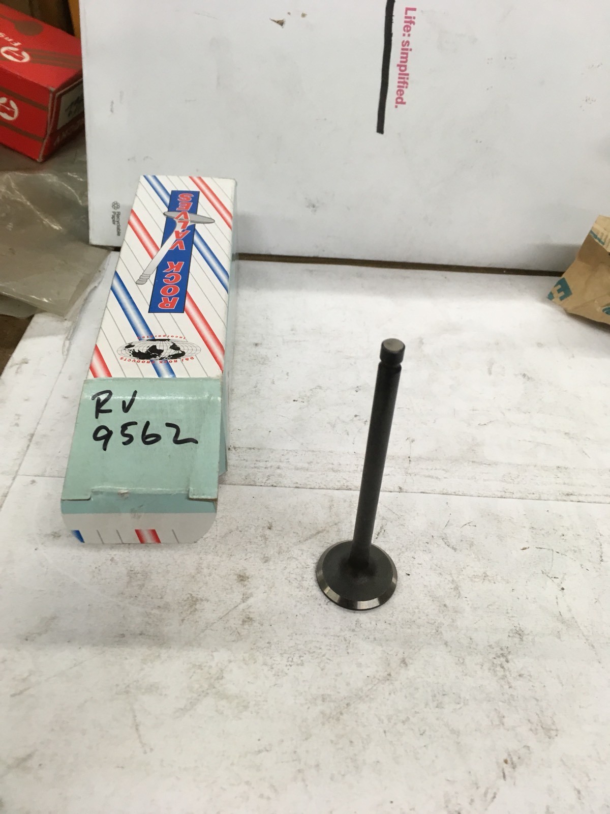 Fits Hyundai Accent 1.5 12V 1993-2000 Intake Valve RV9562 IV121 VN21 ...