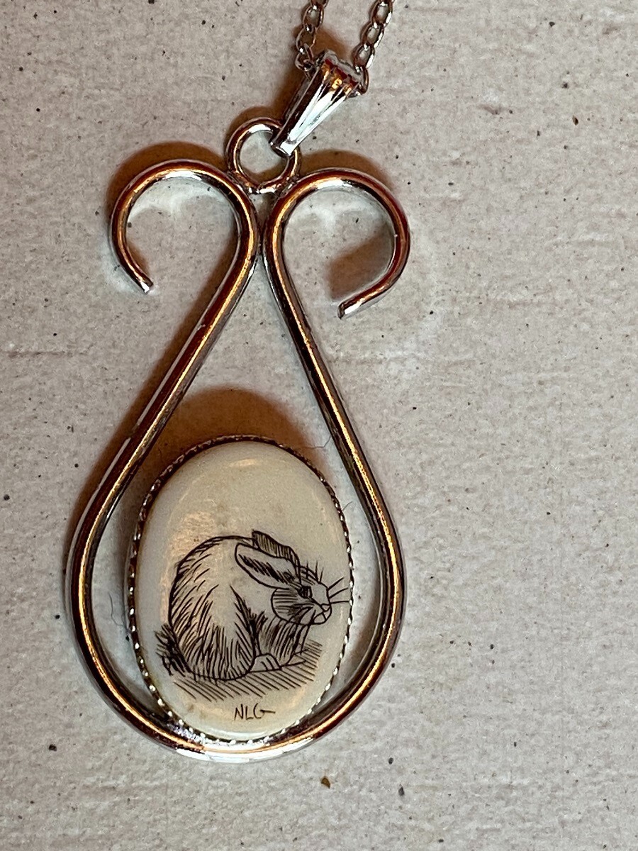 Vintage Verna Sterling Silver Faux Scrimshaw Rabbit P… - Gem