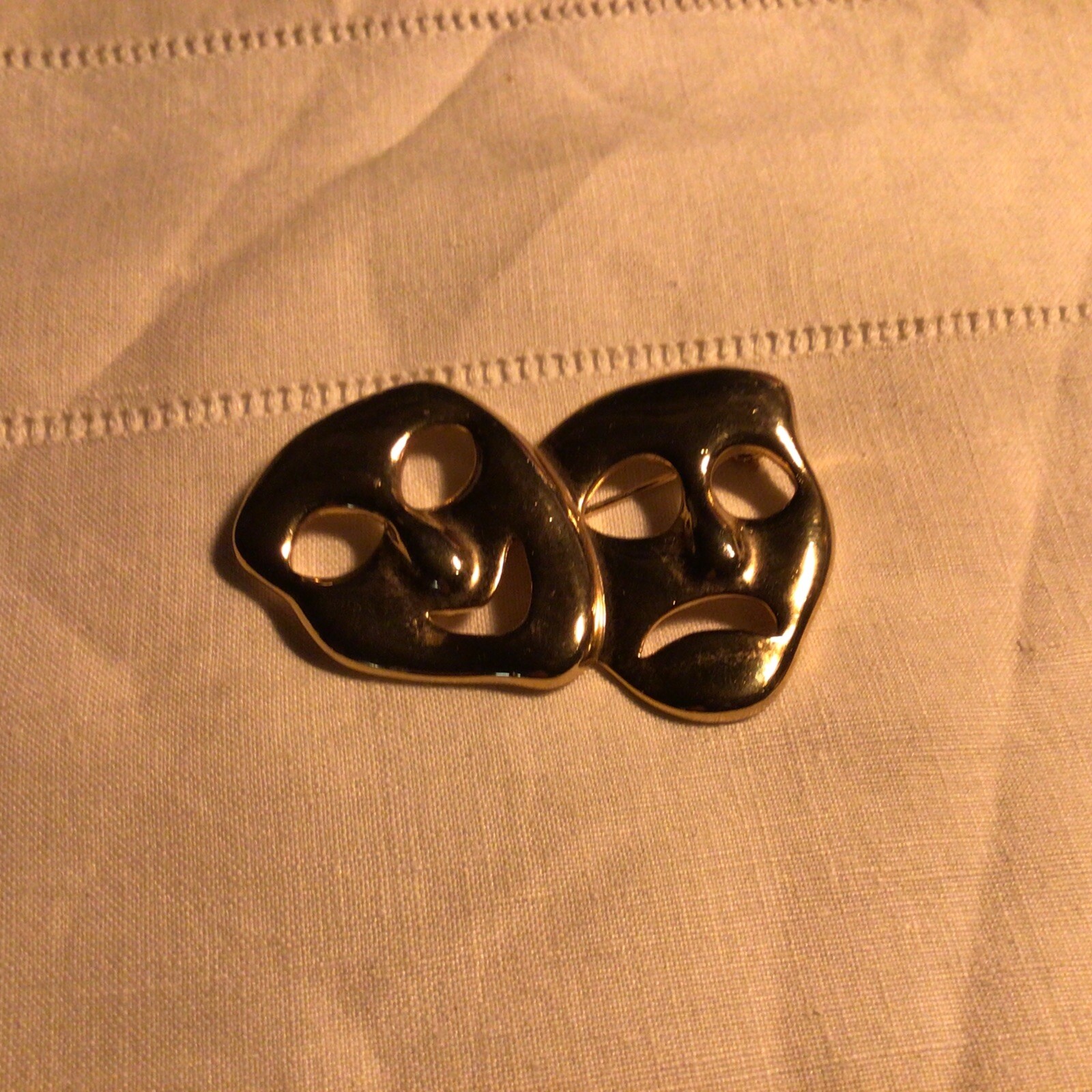 VINTAGE Gold Tone BROOCH PINs COMEDY & TRAGEDY THESPIAN MASKS THEATER ...