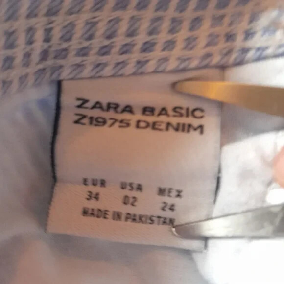 ZARA BASIC 1975 RAILROAD STRIPE BLUE SKINNY DISTRESSE… - Gem