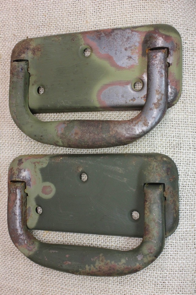 2 Old Tool Box Drop Handles Pulls Army foot locker Green vintage ...