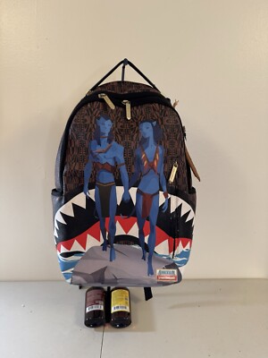 SPRAYGROUND JAKE AND NEYTIRI SHARKS IN PANDORA - AVATAR LIMITED EDITION ...