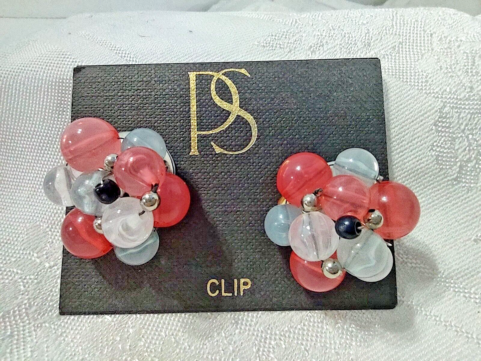 Vintage Pink White Gray Cluster Beaded Clip On Earrings | eBay