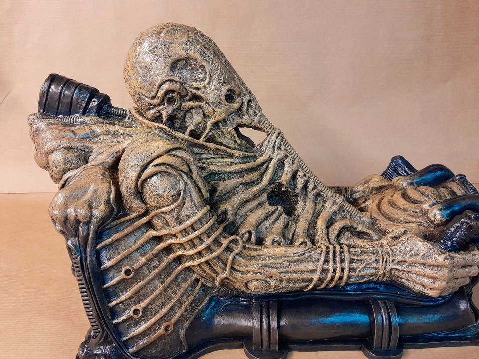Alien Space Jockey - Alien Prometheus Statue Sculpture Figure Handmade ...