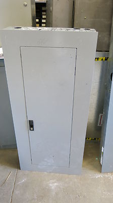 GE AQU3302RCX Panelboard, THQB32100 Main, 120/208 Volt, 3Ph4W, 30 Ckt ...