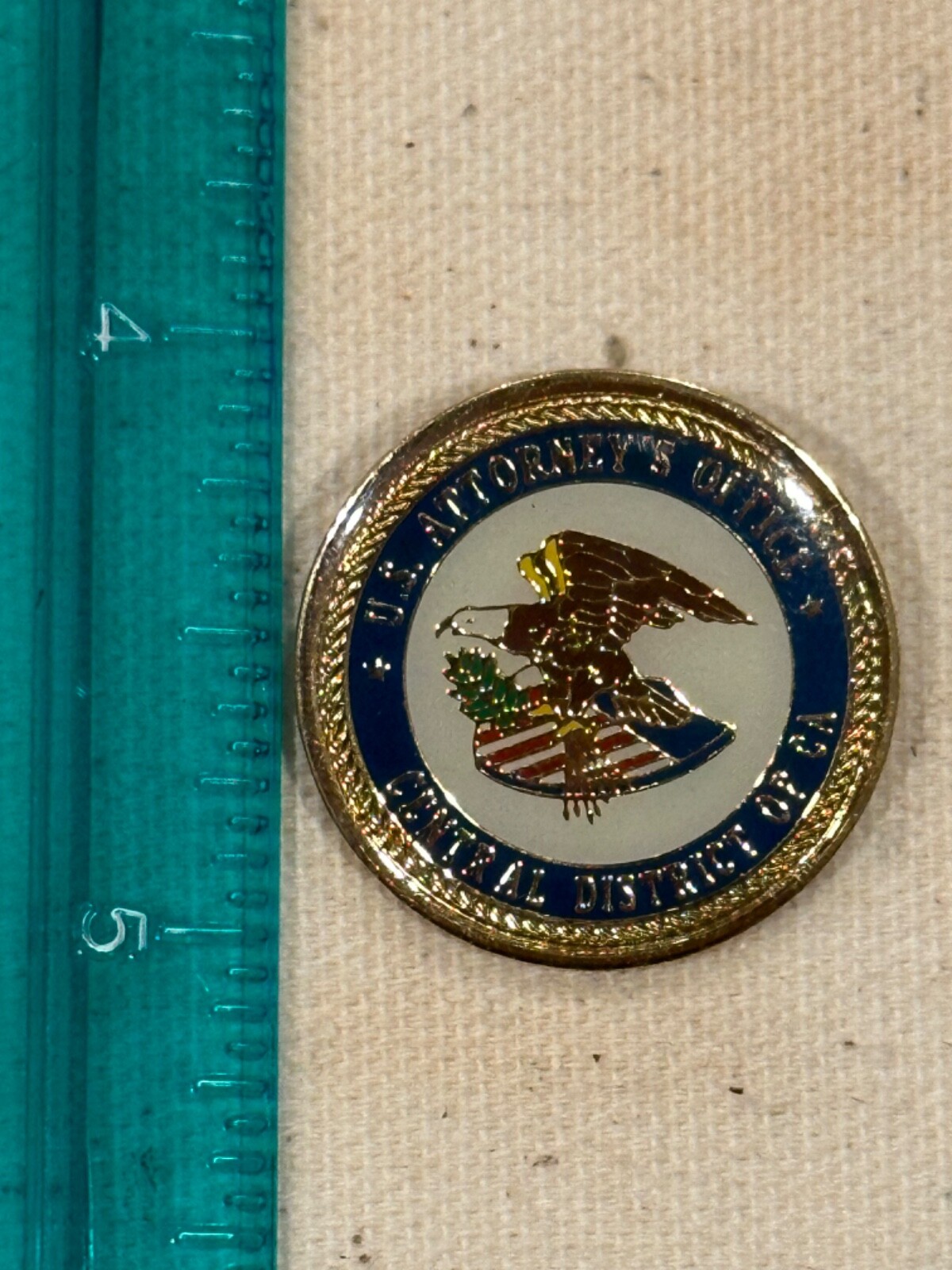 EXTREMELY RARE DOJ US ATTORNEYS OFFICE CENTRAL DISTRICT OF CA PIN FBI ...