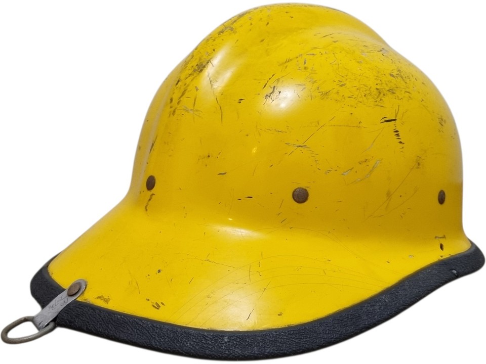 Vintage American Sports Co. Firefighter Helmet – USA – Compton CA – c ...