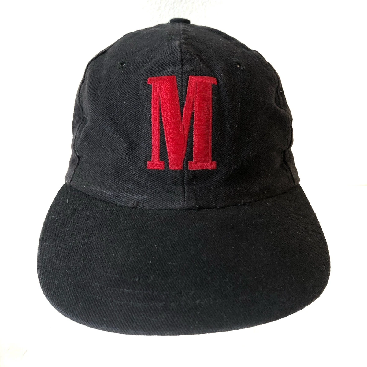 Red Hat Black M